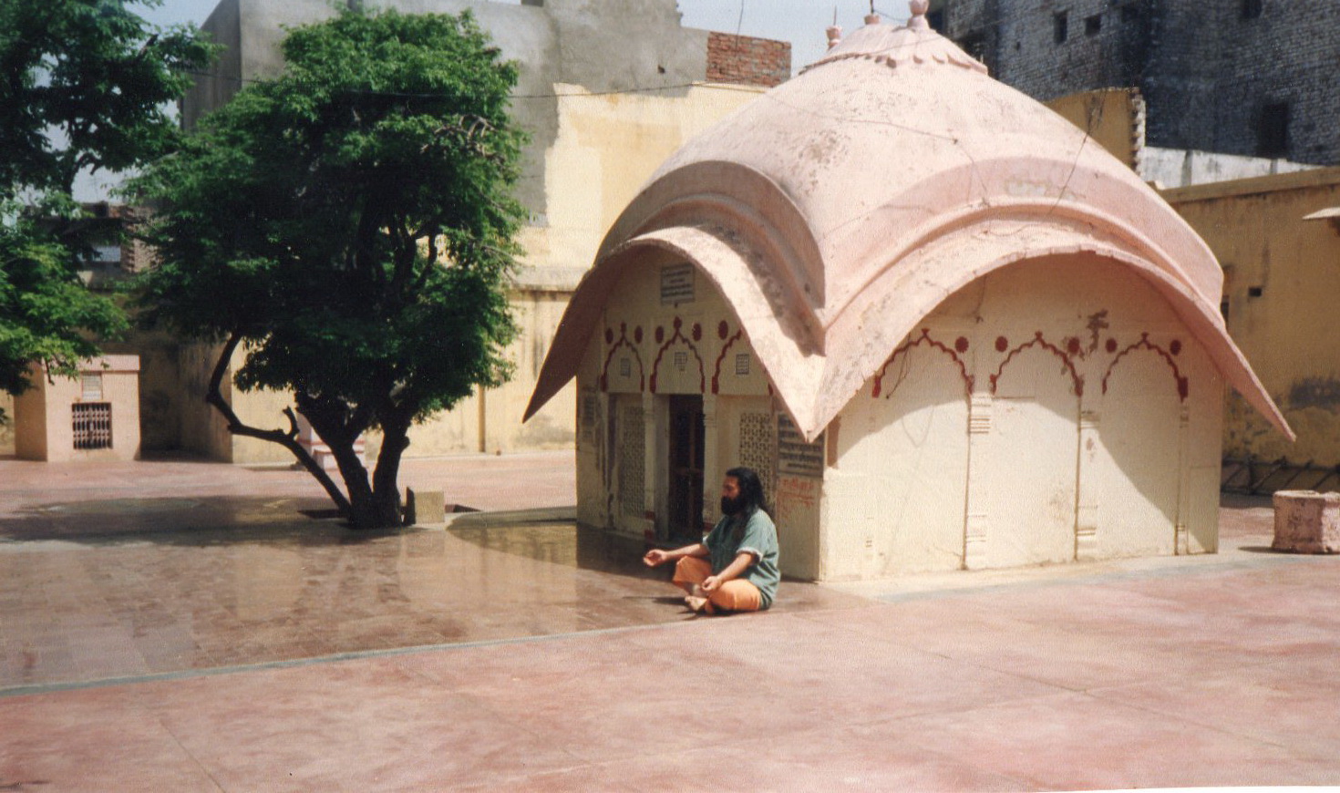 Photo Galleries - Prabhuji